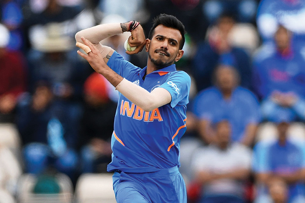 How to Bowl Leg Spin: Strategies and Variations for Beginners - CricHeroes