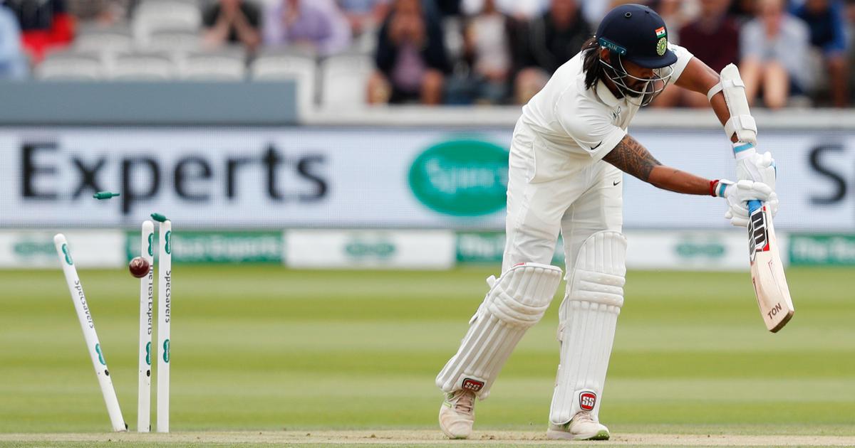 Stumps Meaning in Cricket: Types, Role, and Significance - CricHeroes